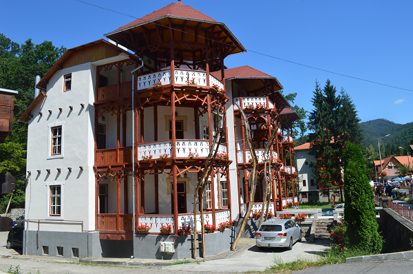 Cea mai frumoasa statiune din Romania | Zambesc